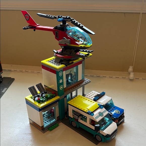 Lego | Toys | Lego City Emergency Vehicle Headquarters | Poshmark